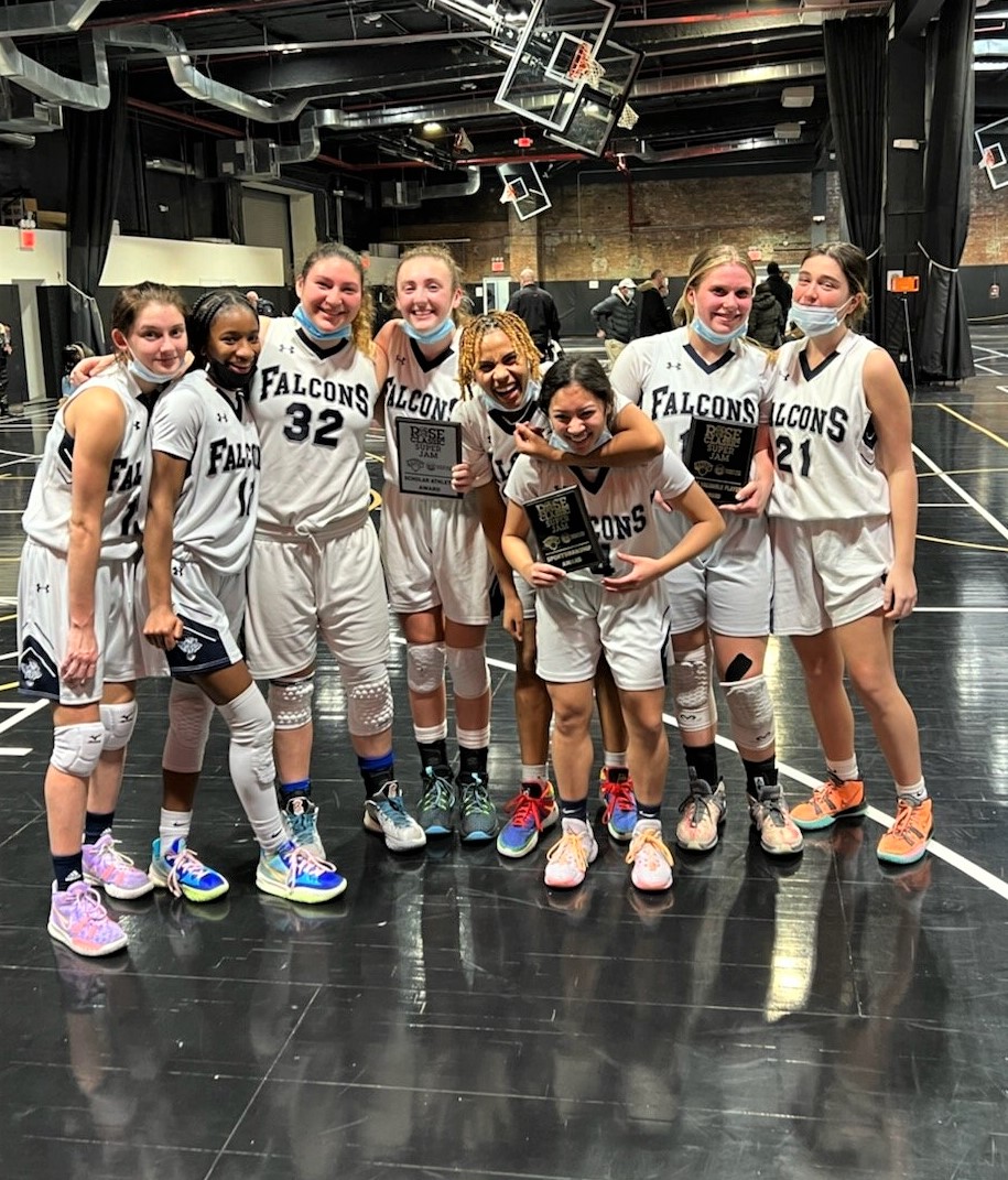 Wagner Girls’ Hoops Routs Kennedy Catholic, 80-46, at Rose Classic ...